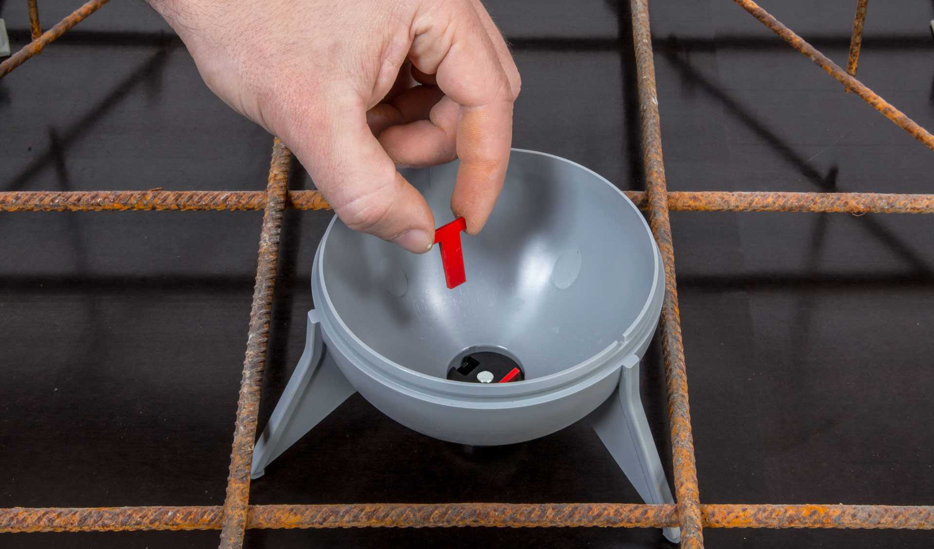 SYSTEM DOT 28 - Georg Bechter Licht